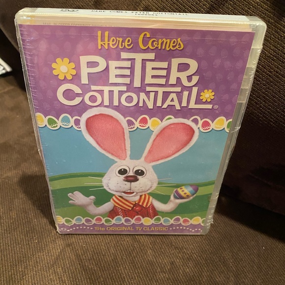 classic media | Other | Here Comes Peter Cottontail Dvd Brand New ...